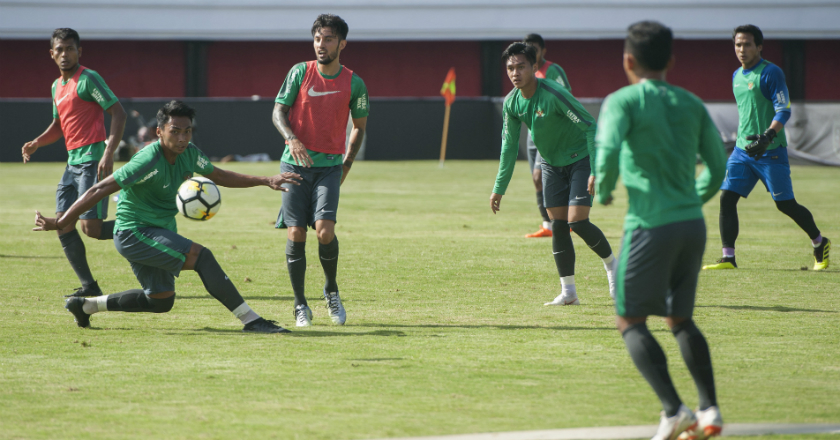 Tiba di Indonesia, Timnas Sepak Bola Pria Grup A Mulai Gelar Latihan ...