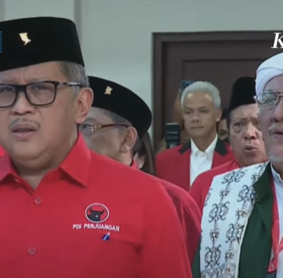 Acara HUT ke-51 PDIP, Ganjar "Ditaruh" di Kursi Paling Belakang - Pantau.com