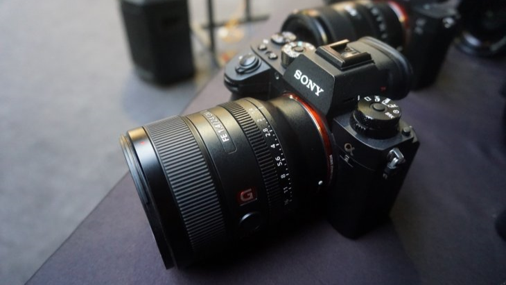 Sony Resmi Luncurkan Dua Lensa Baru Mirrorless Full-Frame Alpha E-mount ...