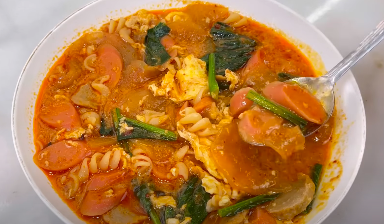 Resep Seblak Sayur Kuah yang Lezat dan Mudah Dibuat - Pantau.com