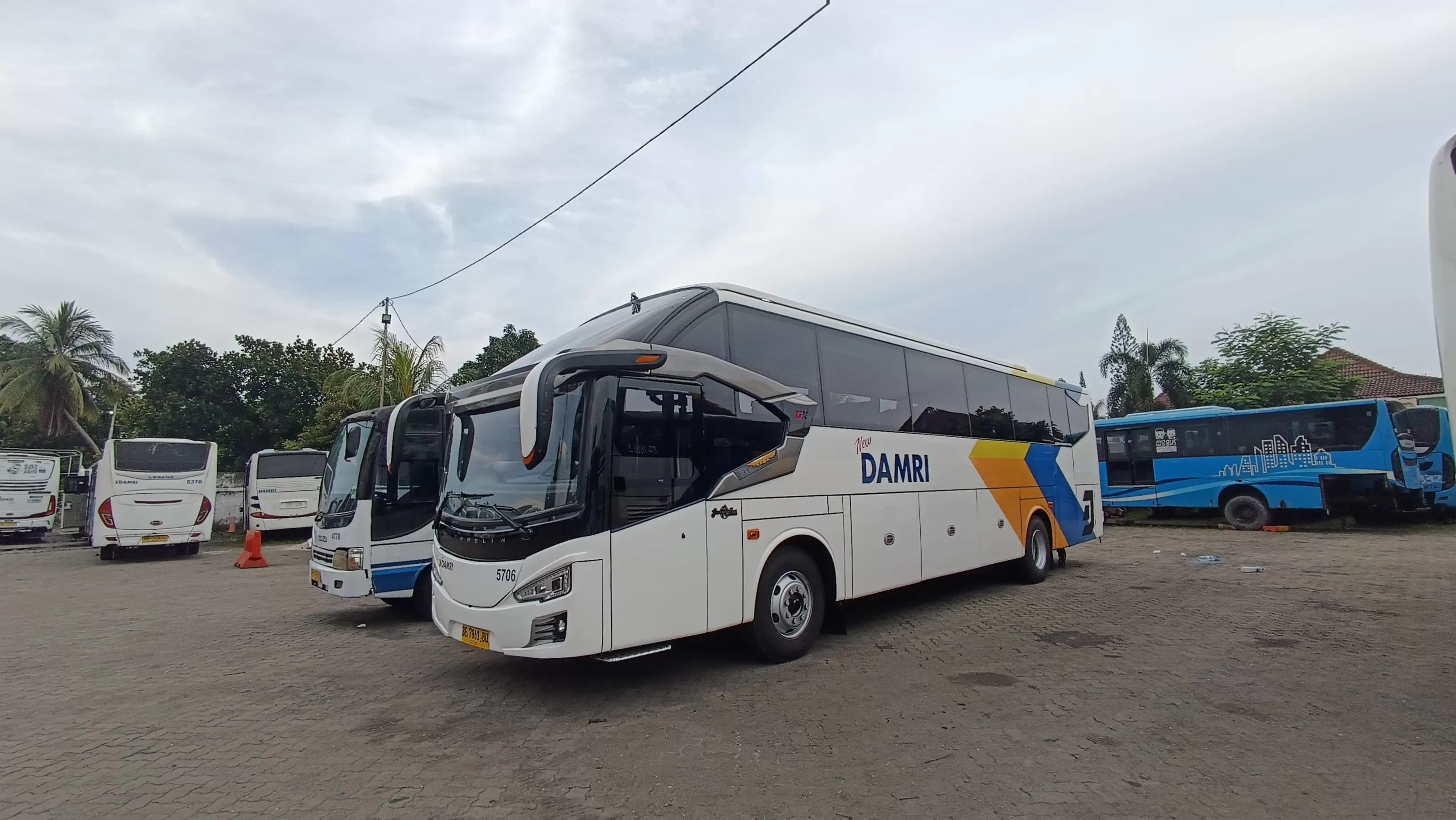 DAMRI Buka Titik Keberangkatan Baru Rute Jakarta-Lampung - Pantau.com