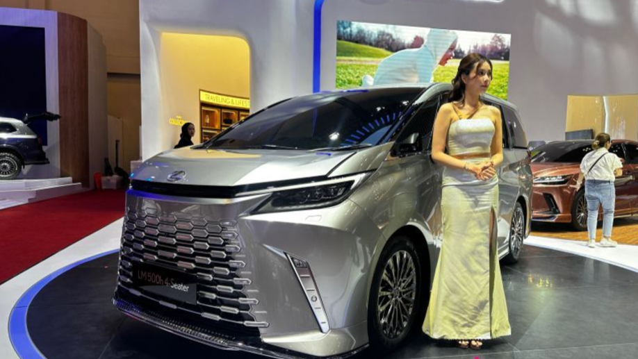 Lexus LM 500h Resmi Meluncur di GJAW 2024, MPV Premium Penuhi Kebutuhan Masa Depan - Pantau.com