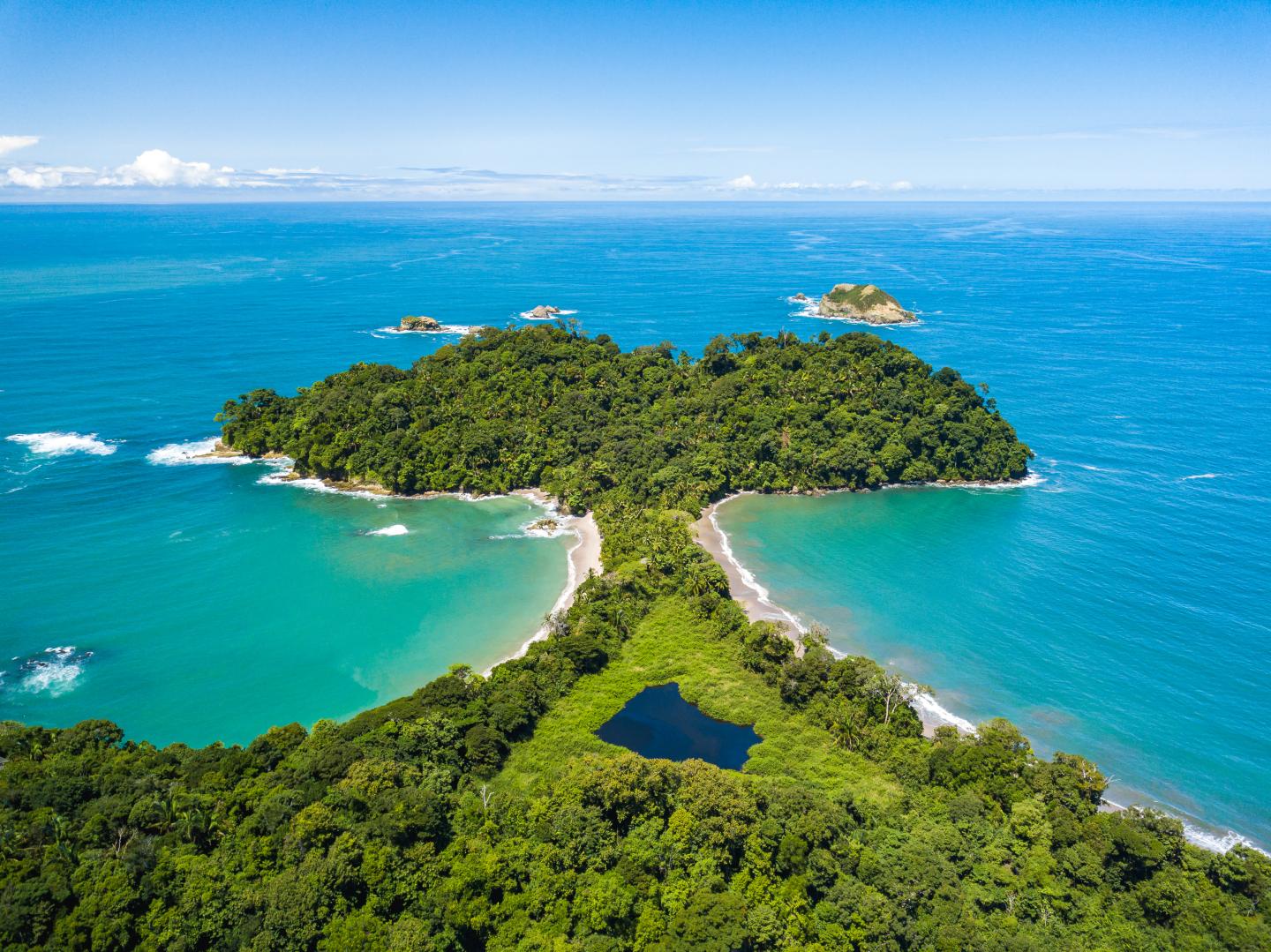 10 Tempat Favorit Warga Lokal di Costa Rica, Pantai hingga Pasar ...