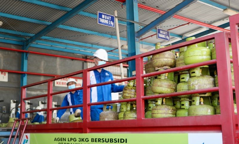 Siapkan Dokumen Ini! Pertamina Fasilitasi Pengecer Jadi Pangkalan LPG 3 Kg - Pantau.com