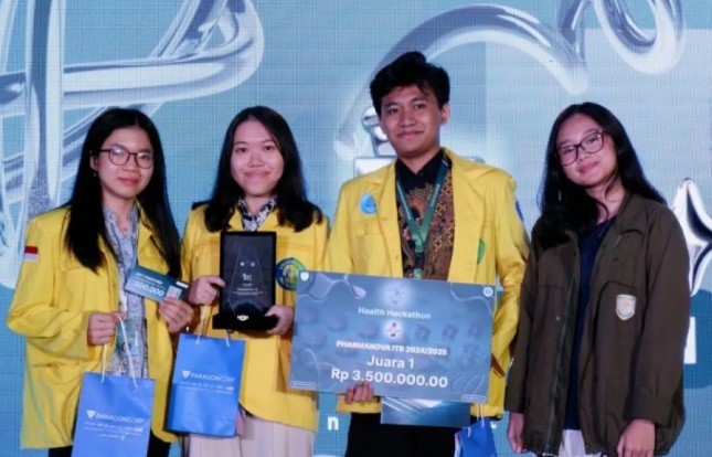 Tim Mahasiswa UI Raih Juara 1 dan 2 di Healthon Pharmanova ITB 2025 Berkat Inovasi Segia dan ...