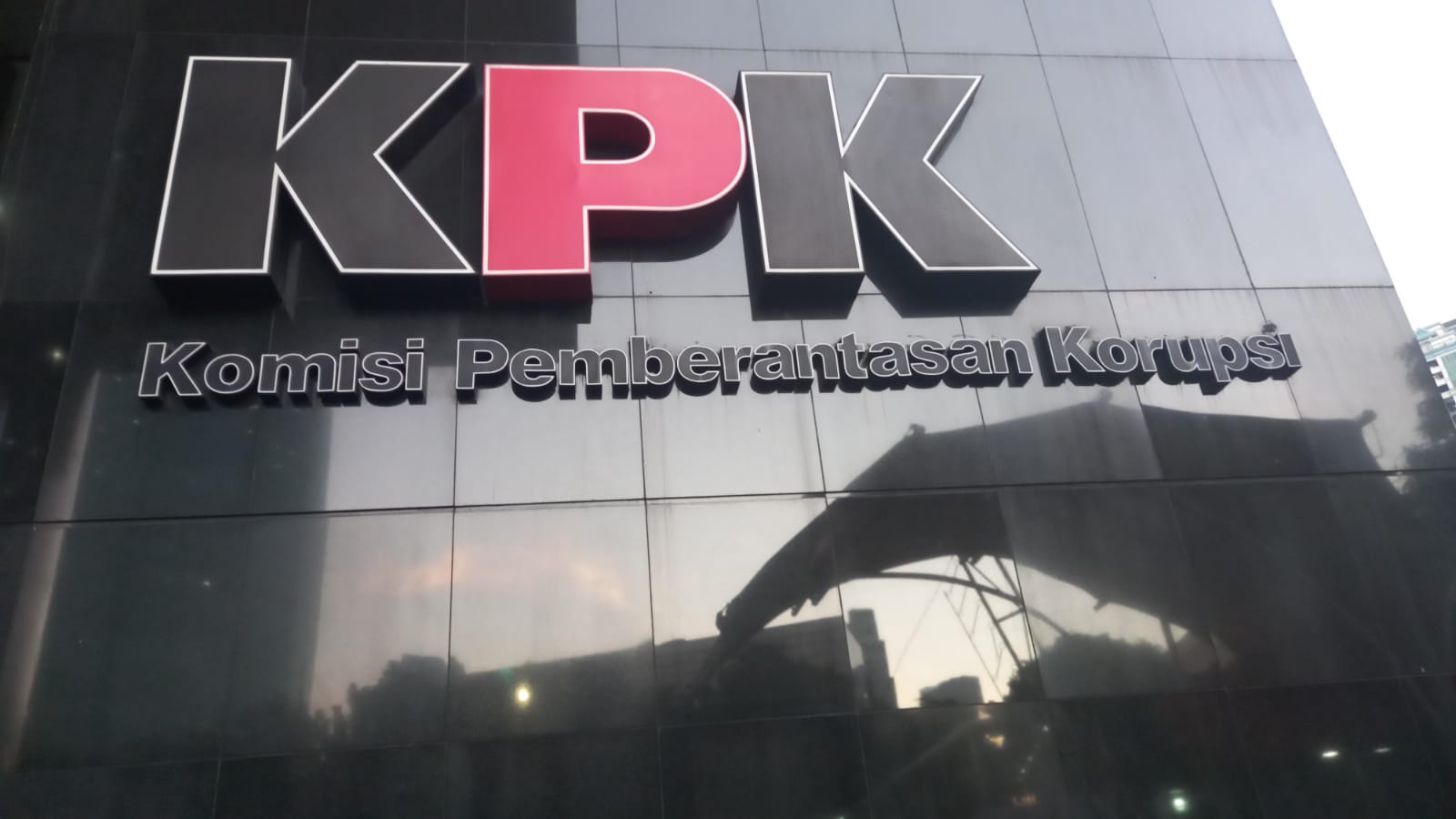 KPK Setor Duit Hasil Lelang Barang Rampasan Rp848 Juta ke Kas Negara ...