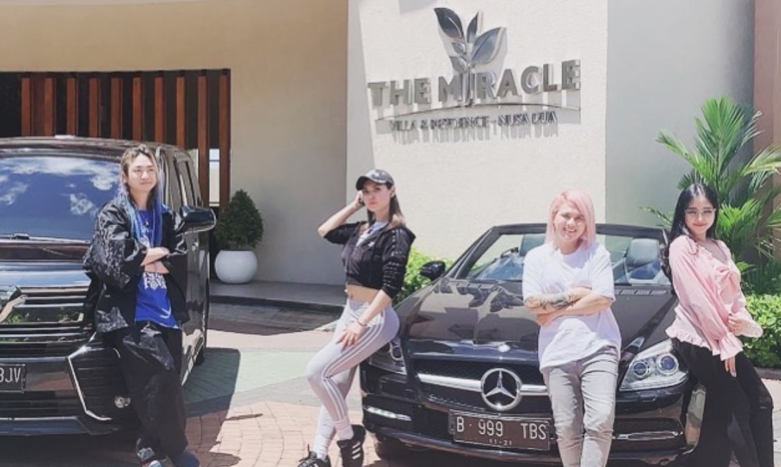 Maria Ozawa: Selamat Menunaikan Ibadah Puasa Orang Indonesia | Pantau