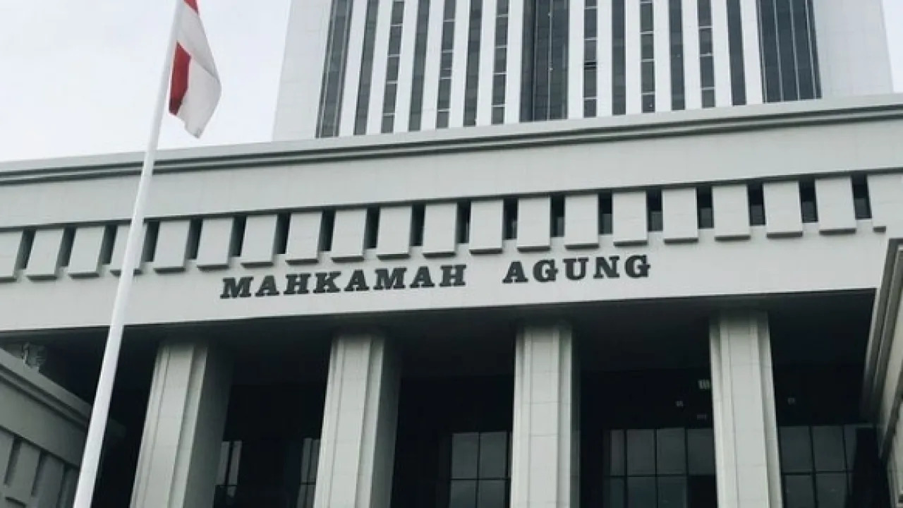 Sekretaris MA Ditetapkan Sebagai Tersangka Kasus Dugaan Suap - Pantau.com