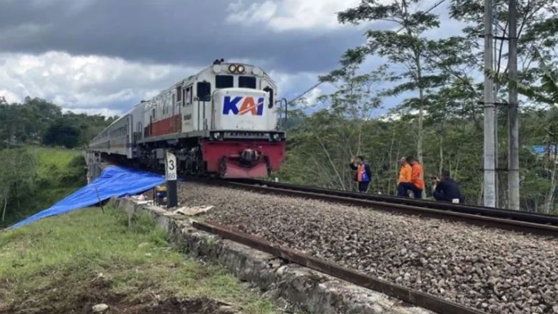 KPK Duga Suap Proyek Jalur Kereta Api Lebih dari Rp14,5 M - Pantau.com